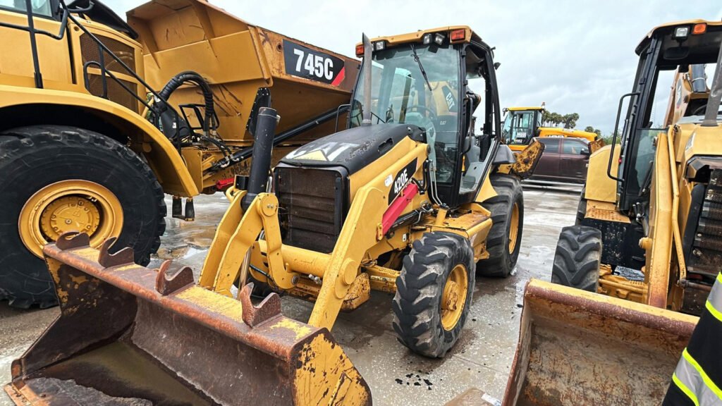 caterpillar 420E - heavyequipmentsusa.com